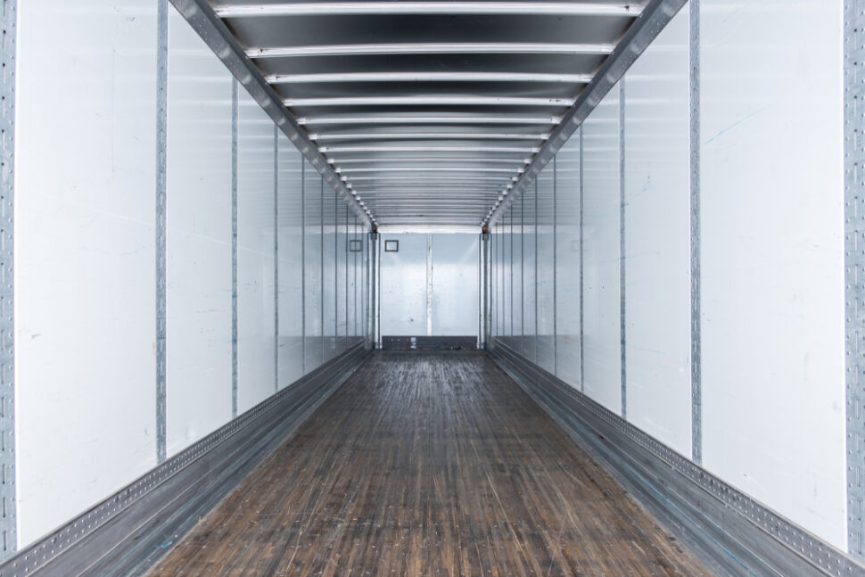5 Reasons to Rent Trailers From a NYC Trucking Company | Iron Horse